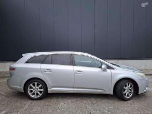 Grey Toyota Avensis 2010 in Vilnius, with an engine capacity of 2.23 L and mileage of 323 thousand km for 2950 €, photo 7 on AUTOMOTO.COM.LV