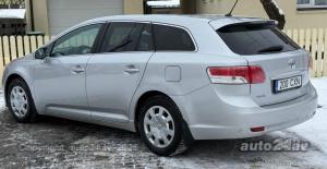 Pelēks Toyota Avensis 2010 Pērnava, ar dzinēja tilpumu 2.00 L un nobraukumu 229 tūkst. km par 5500 €, foto 4 vietnē AUTOMOTO.COM.LV