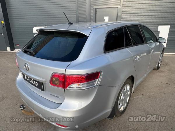Grey Toyota Avensis 2010 in Tallinn, with an engine capacity of 2.00 L and mileage of 356 thousand km for 2995 €, photo 8 on AUTOMOTO.COM.LV