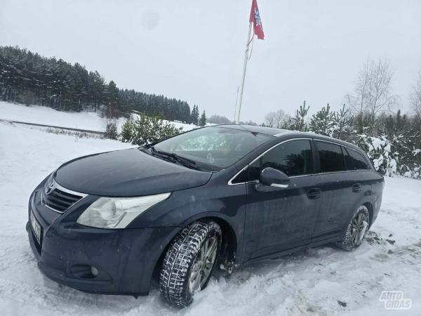 Pelēks Toyota Avensis 2010 Viļņa, ar dzinēja tilpumu 2.00 L un nobraukumu 297 tūkst. km par 3000 €, foto 1 vietnē AUTOMOTO.COM.LV