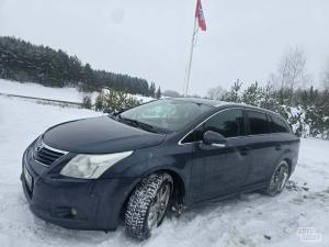 Grey Toyota Avensis 2010 in Vilnius, with an engine capacity of 2.00 L and mileage of 297 thousand km for 3000 €, photo  on AUTOMOTO.COM.LV