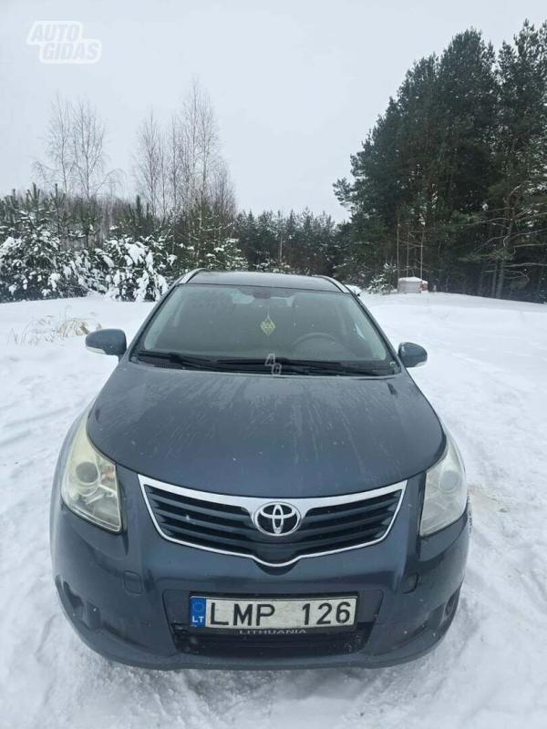 Pelēks Toyota Avensis 2010 Viļņa, ar dzinēja tilpumu 2.00 L un nobraukumu 297 tūkst. km par 3000 €, foto 2 vietnē AUTOMOTO.COM.LV