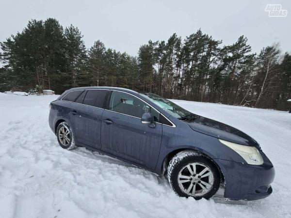 Pelēks Toyota Avensis 2010 Viļņa, ar dzinēja tilpumu 2.00 L un nobraukumu 297 tūkst. km par 3000 €, foto 3 vietnē AUTOMOTO.COM.LV