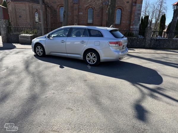 Grey Toyota Avensis 2010 in Vilnius, with an engine capacity of 2.00 L and mileage of 501 thousand km for 2150 €, photo 3 on AUTOMOTO.COM.LV