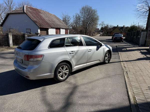 Grey Toyota Avensis 2010 in Vilnius, with an engine capacity of 2.00 L and mileage of 501 thousand km for 2150 €, photo 4 on AUTOMOTO.COM.LV