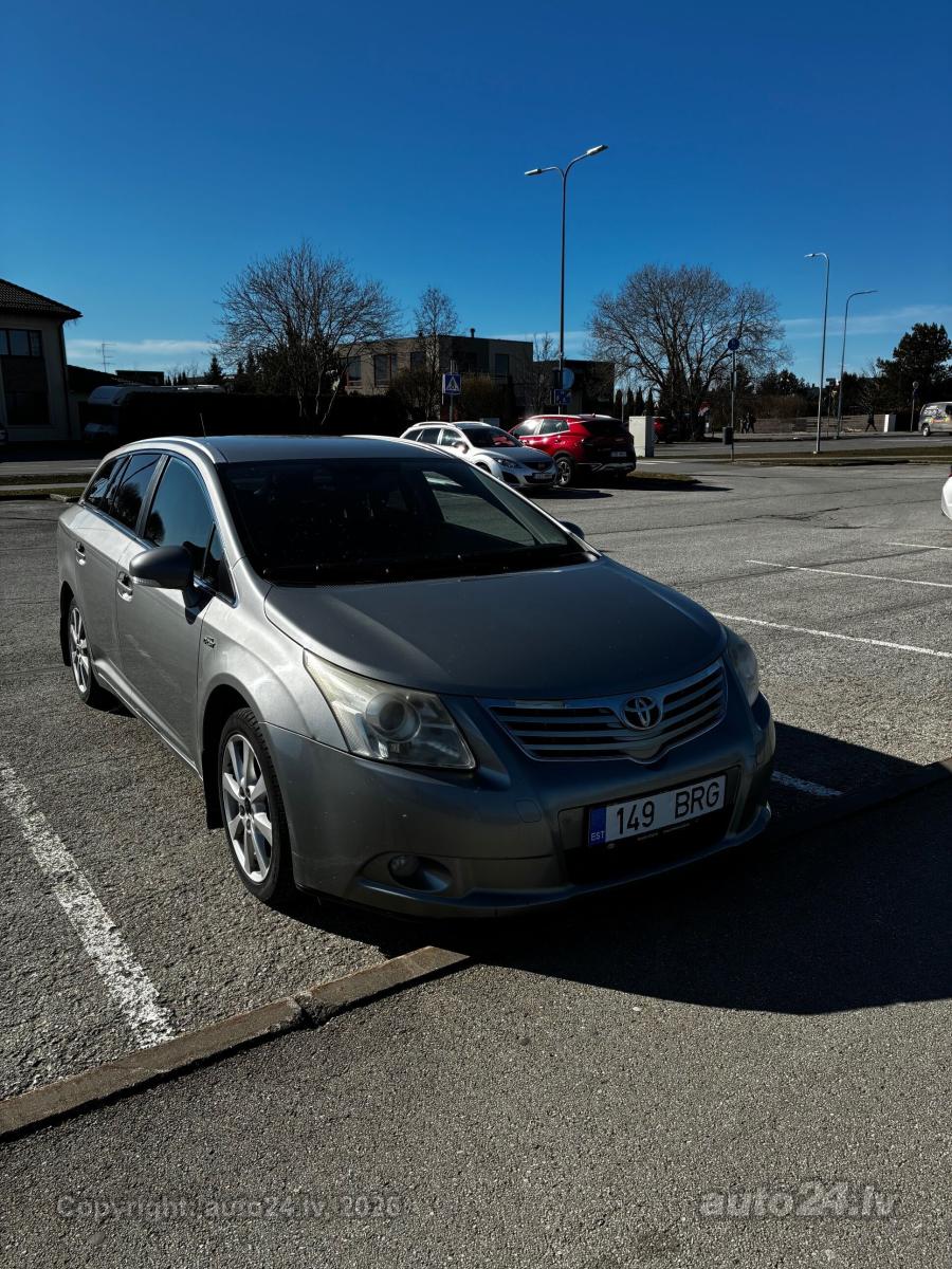 Grey Toyota Avensis 2010 in Tallinn, with an engine capacity of 2.20 L and mileage of 341 thousand km for 3800 €, photo 4 on AUTOMOTO.COM.LV
