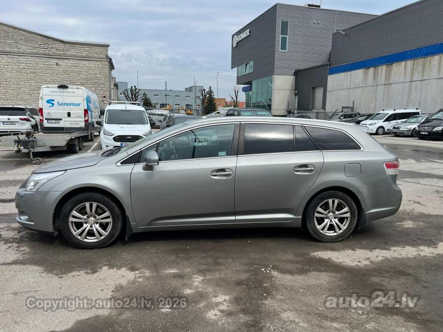 Серый Тойота Авенсис 2010 в Таллин, объемом двигателя 1.80 л и пробегом 236 тыс. км за 4500 €, фото 3 на AUTOMOTO.COM.LV