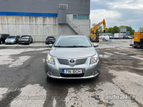 Pelēks Toyota Avensis 2010 Tallina, ar dzinēja tilpumu 1.80 L un nobraukumu 236 tūkst. km par 4500 €, foto 8 vietnē AUTOMOTO.COM.LV