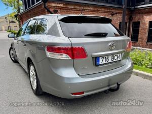 Grey Toyota Avensis 2010 in Tallinn, with an engine capacity of 1.80 L and mileage of 236 thousand km for 5799 €, photo 5 on AUTOMOTO.COM.LV
