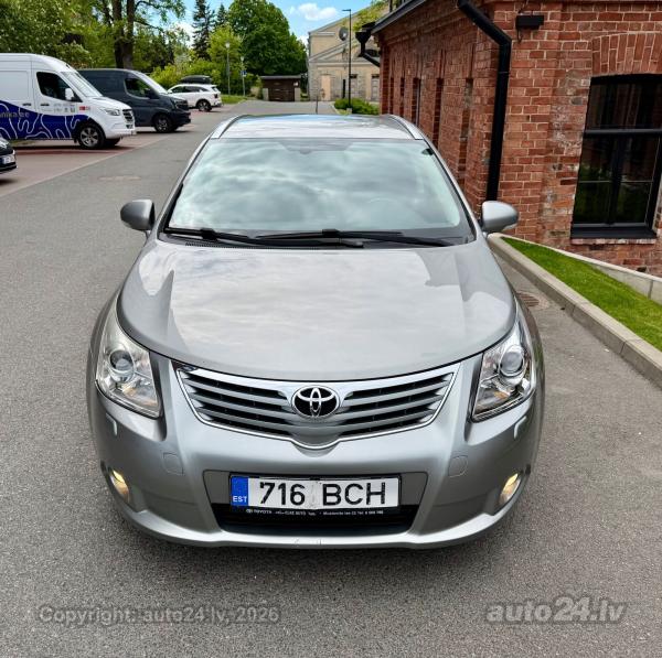 Серый Тойота Авенсис 2010 в Таллин, объемом двигателя 1.80 л и пробегом 236 тыс. км за 5799 €, фото 5 на AUTOMOTO.COM.LV