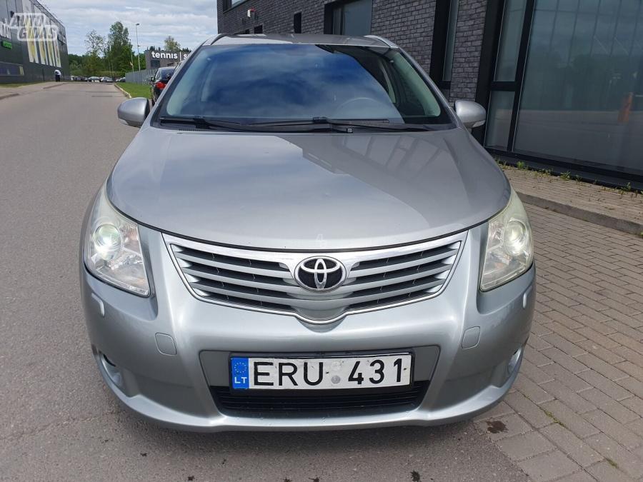Серый Тойота Авенсис 2010 в Каунас, объемом двигателя 1.80 л и пробегом 306 тыс. км за 4350 €, фото 3 на AUTOMOTO.COM.LV