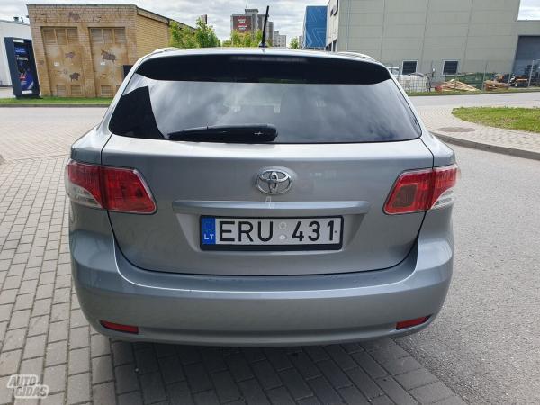 Grey Toyota Avensis 2010 in Kaunas, with an engine capacity of 1.80 L and mileage of 306 thousand km for 4350 €, photo 5 on AUTOMOTO.COM.LV
