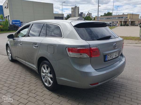 Grey Toyota Avensis 2010 in Kaunas, with an engine capacity of 1.80 L and mileage of 306 thousand km for 4350 €, photo 6 on AUTOMOTO.COM.LV
