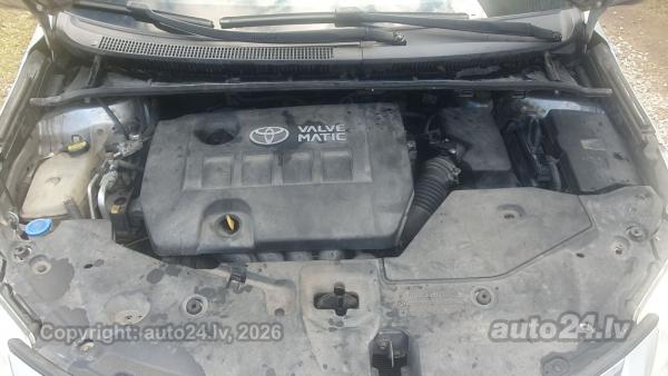 Pelēks Toyota Avensis 2010 Tallina, ar dzinēja tilpumu 2.00 L un nobraukumu 0 tūkst. km par 4300 €, foto 5 vietnē AUTOMOTO.COM.LV