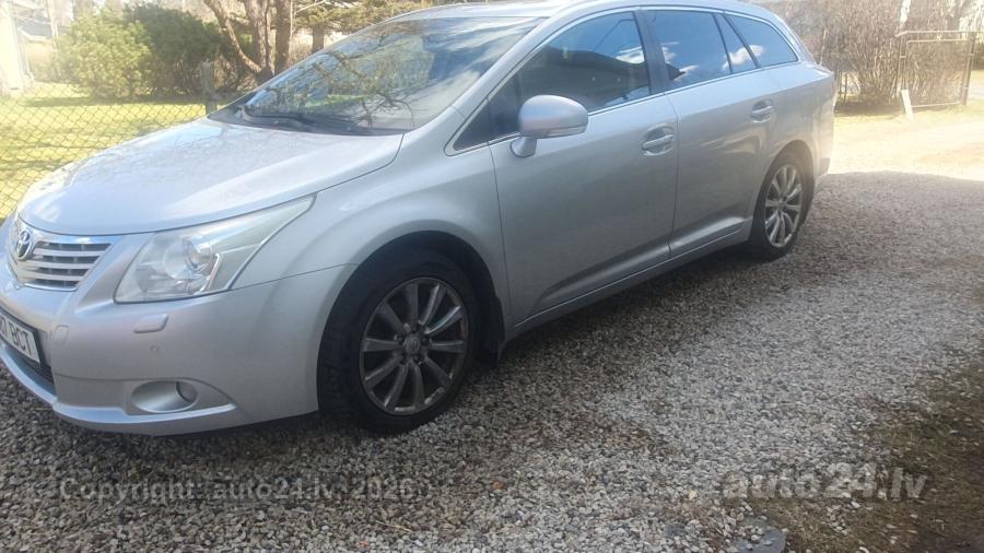 Pelēks Toyota Avensis 2010 Tallina, ar dzinēja tilpumu 2.00 L un nobraukumu 0 tūkst. km par 4300 €, foto 11 vietnē AUTOMOTO.COM.LV