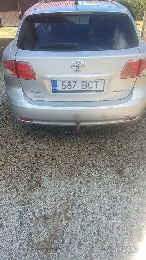 Pelēks Toyota Avensis 2010 Tallina, ar dzinēja tilpumu 2.00 L un nobraukumu 0 tūkst. km par 4300 €, foto 13 vietnē AUTOMOTO.COM.LV
