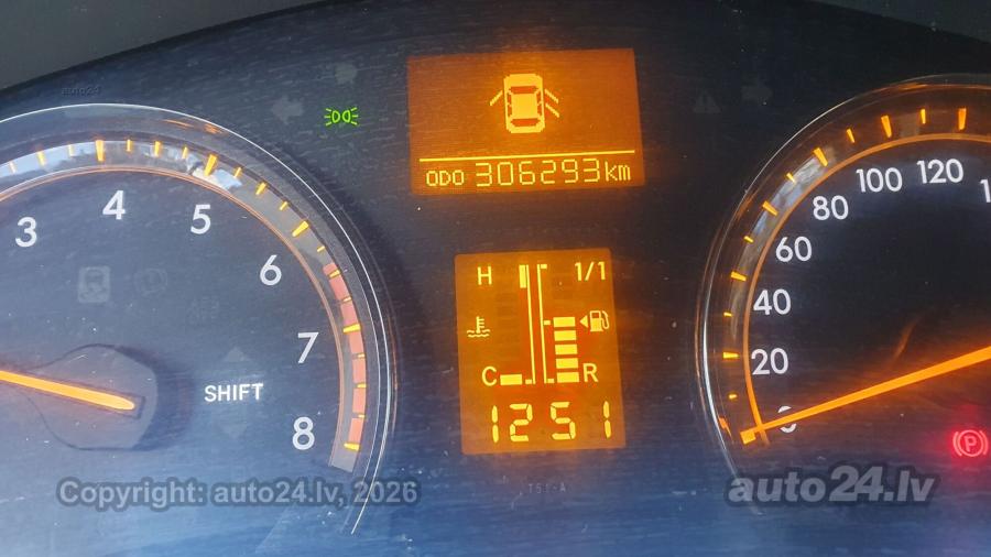 Pelēks Toyota Avensis 2010 Tallina, ar dzinēja tilpumu 2.00 L un nobraukumu 0 tūkst. km par 4300 €, foto 19 vietnē AUTOMOTO.COM.LV