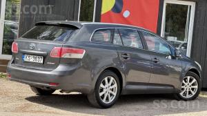Pelēks Toyota Avensis 2010 Rīga, ar dzinēja tilpumu 2.20 L un nobraukumu 390 tūkst. km par 2990 €, foto 5 vietnē AUTOMOTO.COM.LV