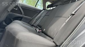Pelēks Toyota Avensis 2010 Rīga, ar dzinēja tilpumu 2.20 L un nobraukumu 390 tūkst. km par 2990 €, foto 9 vietnē AUTOMOTO.COM.LV