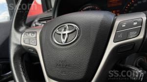 Pelēks Toyota Avensis 2010 Rīga, ar dzinēja tilpumu 2.20 L un nobraukumu 390 tūkst. km par 2990 €, foto 17 vietnē AUTOMOTO.COM.LV