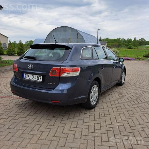 Серый Тойота Авенсис 2010 в Резекне, объемом двигателя 2.00 л и пробегом 0 тыс. км за 4400 €, фото 5 на AUTOMOTO.COM.LV