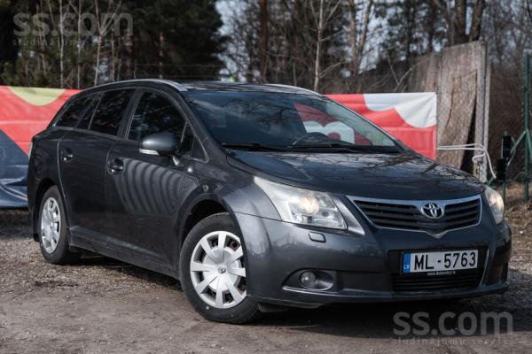 Pelēks Toyota Avensis 2010 Rīga, ar dzinēja tilpumu 1.60 L un nobraukumu 299 tūkst. km par 4100 €, foto 2 vietnē AUTOMOTO.COM.LV