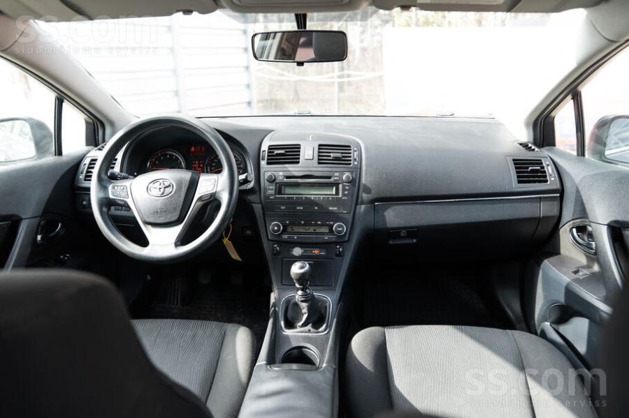 Серый Тойота Авенсис 2010 в Рига, объемом двигателя 1.60 л и пробегом 299 тыс. км за 4100 €, фото 8 на AUTOMOTO.COM.LV