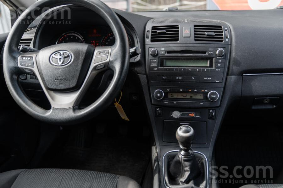 Серый Тойота Авенсис 2010 в Рига, объемом двигателя 1.60 л и пробегом 299 тыс. км за 4100 €, фото 9 на AUTOMOTO.COM.LV