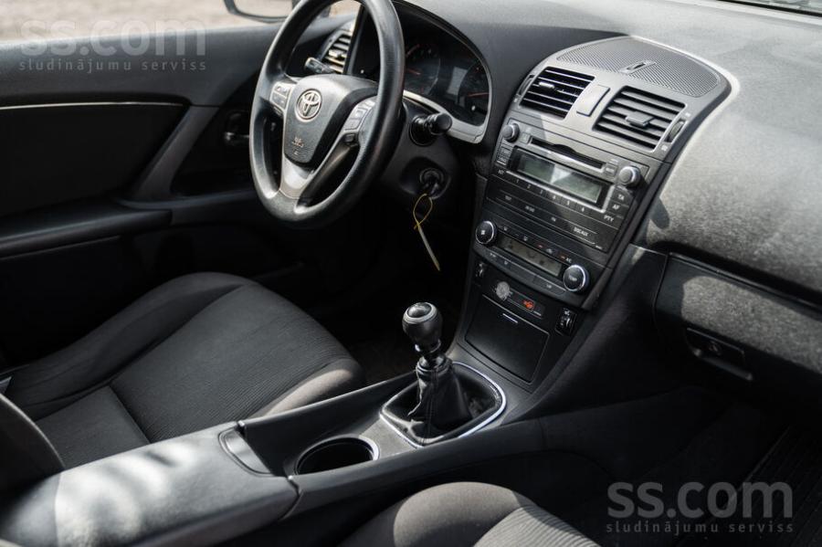 Серый Тойота Авенсис 2010 в Рига, объемом двигателя 1.60 л и пробегом 299 тыс. км за 4100 €, фото 10 на AUTOMOTO.COM.LV