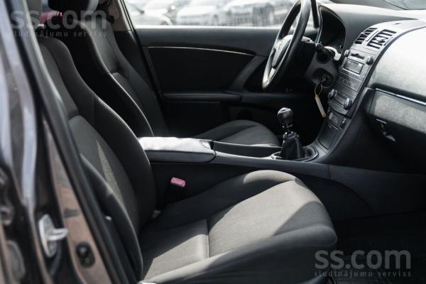 Pelēks Toyota Avensis 2010 Rīga, ar dzinēja tilpumu 1.60 L un nobraukumu 299 tūkst. km par 4100 €, foto 10 vietnē AUTOMOTO.COM.LV