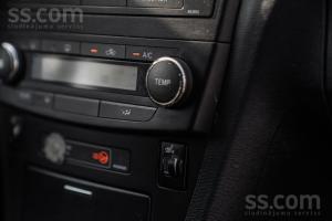 Серый Тойота Авенсис 2010 в Рига, объемом двигателя 1.60 л и пробегом 299 тыс. км за 4100 €, фото 15 на AUTOMOTO.COM.LV