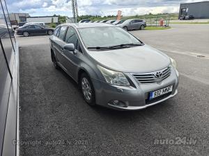 Серый Тойота Авенсис 2010 в Пярну, объемом двигателя 1.80 л и пробегом 217 тыс. км за 2000 €, фото 3 на AUTOMOTO.COM.LV