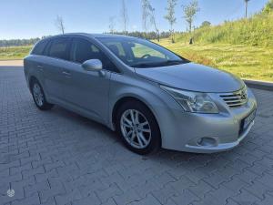 Pelēks Toyota Avensis 2010 Viļņa, ar dzinēja tilpumu 2.23 L un nobraukumu 270 tūkst. km par 4500 €, foto 3 vietnē AUTOMOTO.COM.LV
