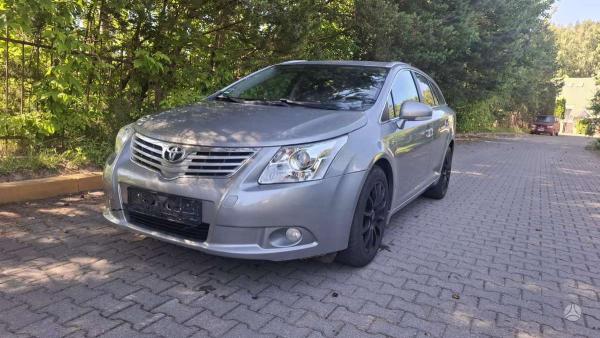 Grey Toyota Avensis 2010 in Vilnius, with an engine capacity of 2.20 L and mileage of 252 thousand km for 4350 €, photo 1 on AUTOMOTO.COM.LV