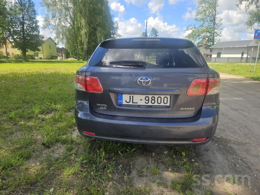 Pelēks Toyota Avensis 2010 Valmiera, ar dzinēja tilpumu 2.00 L un nobraukumu 400 tūkst. km par 2550 €, foto 8 vietnē AUTOMOTO.COM.LV