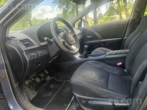 Pelēks Toyota Avensis 2010 Valmiera, ar dzinēja tilpumu 2.00 L un nobraukumu 400 tūkst. km par 2550 €, foto 9 vietnē AUTOMOTO.COM.LV