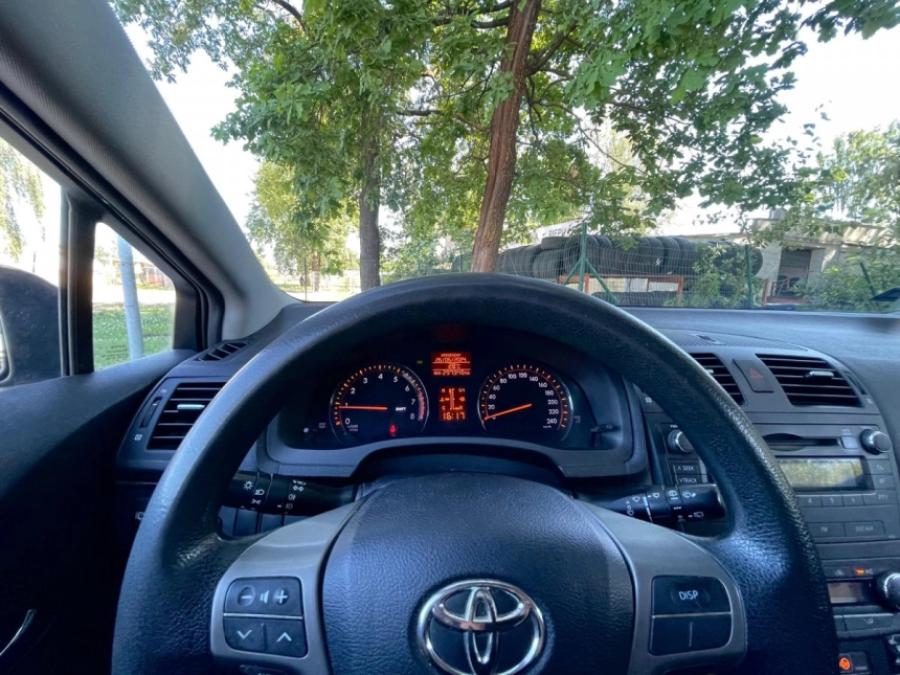 Pelēks Toyota Avensis 2010 Rīga, ar dzinēja tilpumu 1.60 L un nobraukumu 0 tūkst. km par 4800 €, foto 12 vietnē AUTOMOTO.COM.LV