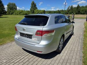 Grey Toyota Avensis 2010 in Telschi, with an engine capacity of 2.23 L and mileage of 248 thousand km for 4350 €, photo 4 on AUTOMOTO.COM.LV