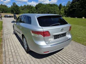 Grey Toyota Avensis 2010 in Telschi, with an engine capacity of 2.23 L and mileage of 248 thousand km for 4350 €, photo 5 on AUTOMOTO.COM.LV