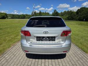 Grey Toyota Avensis 2010 in Telschi, with an engine capacity of 2.23 L and mileage of 248 thousand km for 4350 €, photo 7 on AUTOMOTO.COM.LV