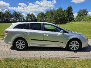 Grey Toyota Avensis 2010 in Telschi, with an engine capacity of 2.23 L and mileage of 248 thousand km for 4350 €, photo 13 on AUTOMOTO.COM.LV