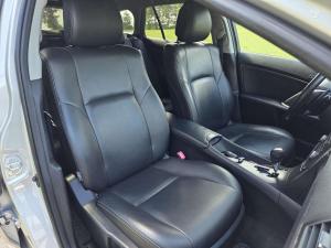 Grey Toyota Avensis 2010 in Telschi, with an engine capacity of 2.23 L and mileage of 248 thousand km for 4350 €, photo 22 on AUTOMOTO.COM.LV