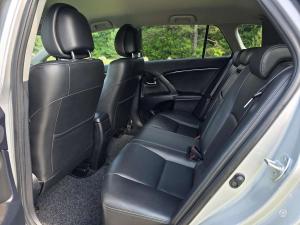 Grey Toyota Avensis 2010 in Telschi, with an engine capacity of 2.23 L and mileage of 248 thousand km for 4350 €, photo 24 on AUTOMOTO.COM.LV