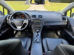 Grey Toyota Avensis 2010 in Telschi, with an engine capacity of 2.23 L and mileage of 248 thousand km for 4350 €, photo 25 on AUTOMOTO.COM.LV