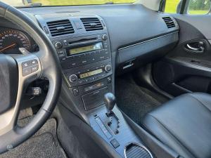 Grey Toyota Avensis 2010 in Telschi, with an engine capacity of 2.23 L and mileage of 248 thousand km for 4350 €, photo 36 on AUTOMOTO.COM.LV