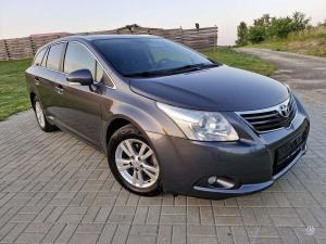 Pelēks Toyota Avensis 2010 Viļņa, ar dzinēja tilpumu 1.99 L un nobraukumu 249 tūkst. km par 5500 €, foto 7 vietnē AUTOMOTO.COM.LV