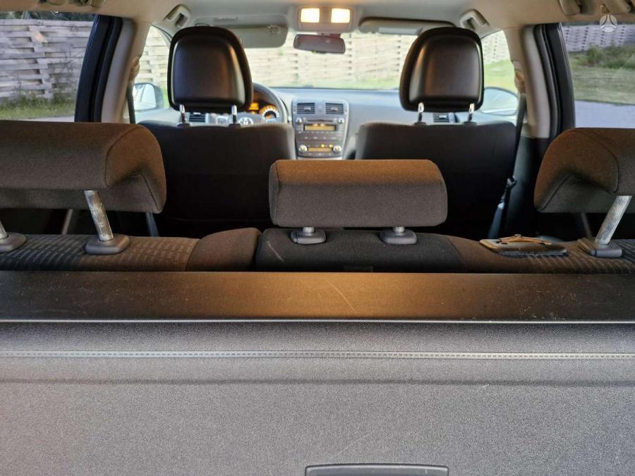 Pelēks Toyota Avensis 2010 Viļņa, ar dzinēja tilpumu 1.99 L un nobraukumu 249 tūkst. km par 5500 €, foto 18 vietnē AUTOMOTO.COM.LV