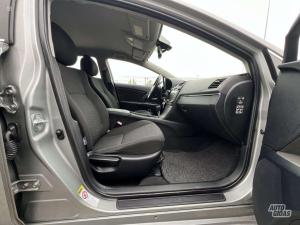 Pelēks Toyota Avensis 2010 Šauļi, ar dzinēja tilpumu 2.20 L un nobraukumu 294 tūkst. km par 4300 €, foto 17 vietnē AUTOMOTO.COM.LV