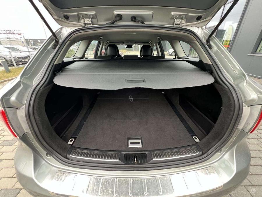 Pelēks Toyota Avensis 2010 Šauļi, ar dzinēja tilpumu 2.20 L un nobraukumu 294 tūkst. km par 4300 €, foto 18 vietnē AUTOMOTO.COM.LV