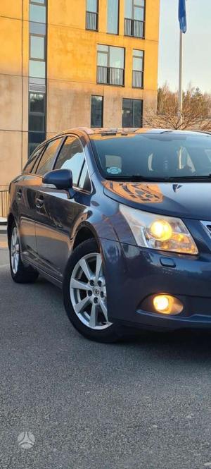 Pelēks Toyota Avensis 2010 Viļņa, ar dzinēja tilpumu 2.00 L un nobraukumu 386 tūkst. km par 3200 €, foto 10 vietnē AUTOMOTO.COM.LV